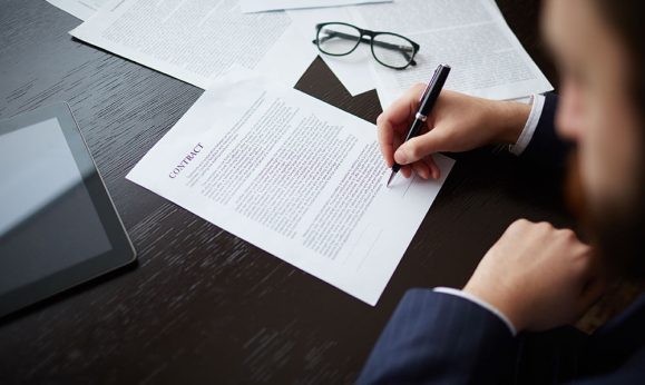 How To Endorse A Check - Step By Step Guide For The Beginners